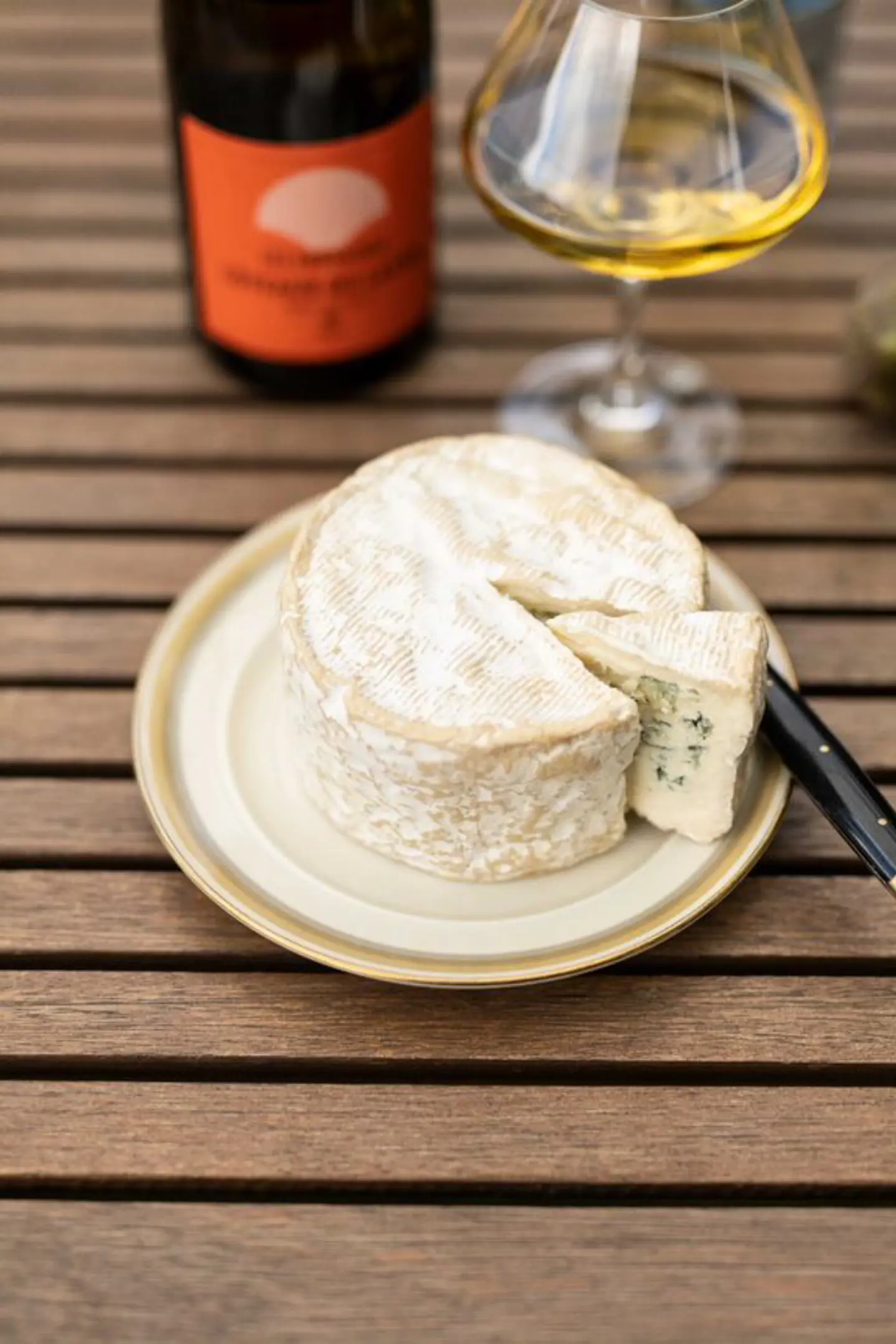 Løgismose | Ost | Oste skabt i samspil med naturen og respekt for ...